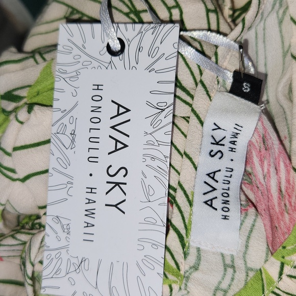 Ava Sky | Dresses | New Dress Ember Soft Pink Lehua Midi Gown Ava Sky Fighting Eel S Ohia Flower ...